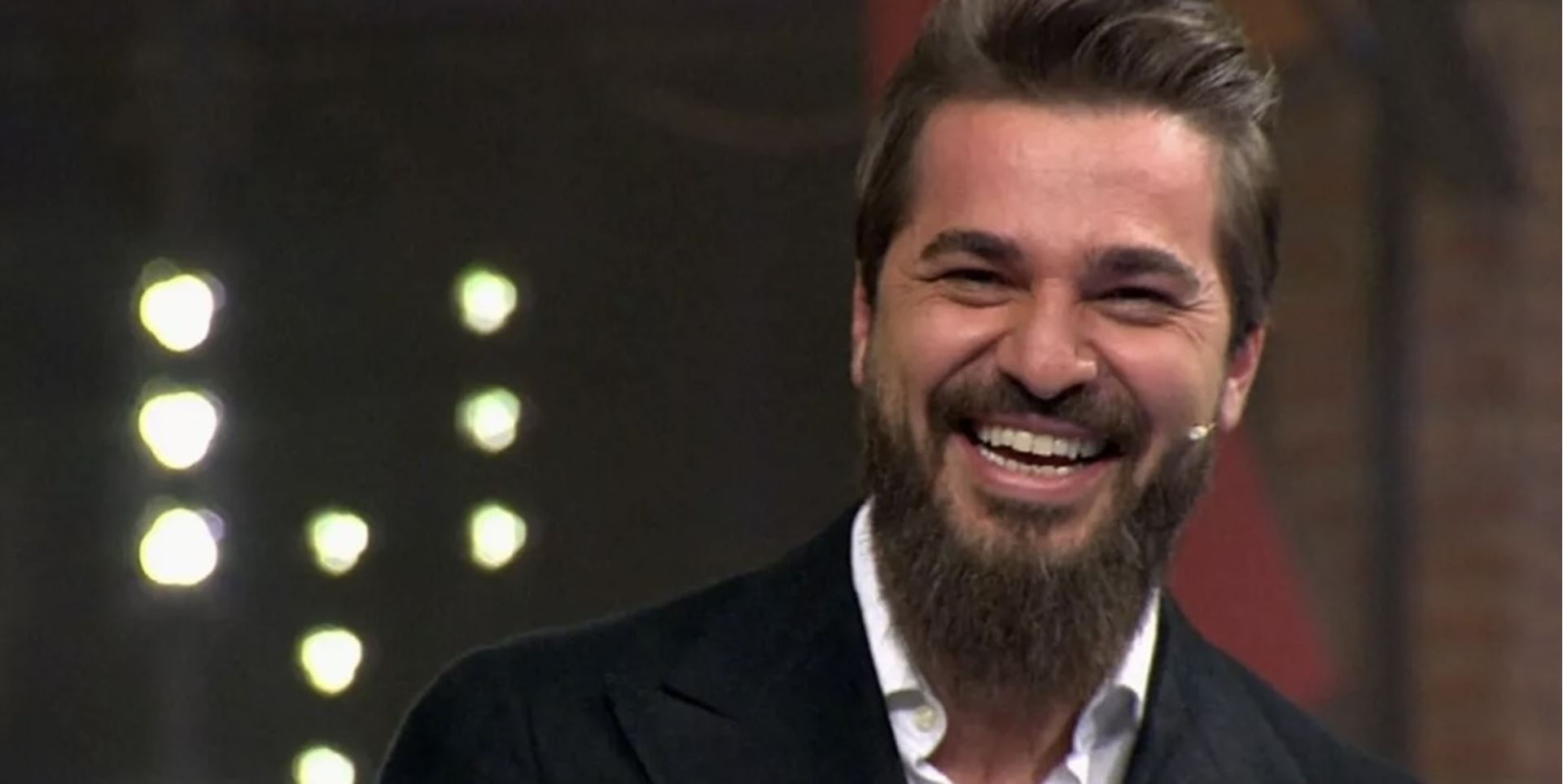 Engin Altan Düzyatan hayranlarını heyecanlandırdı...