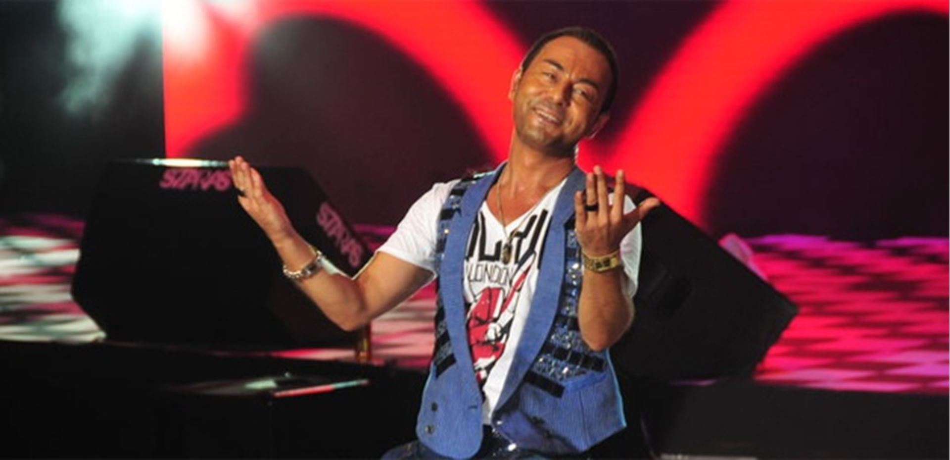 Serdar Ortaç'tan eski eşi Chloe'ye ilginç ima!