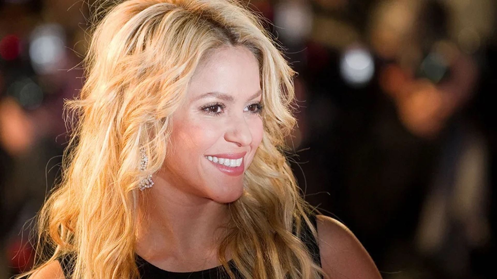 Shakira New York metrosuna bindi