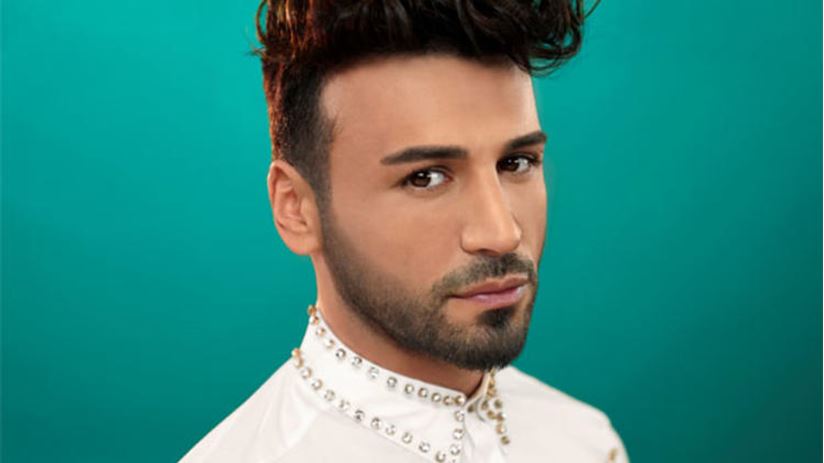 Emre Kaya'ya 3 ödül birden!